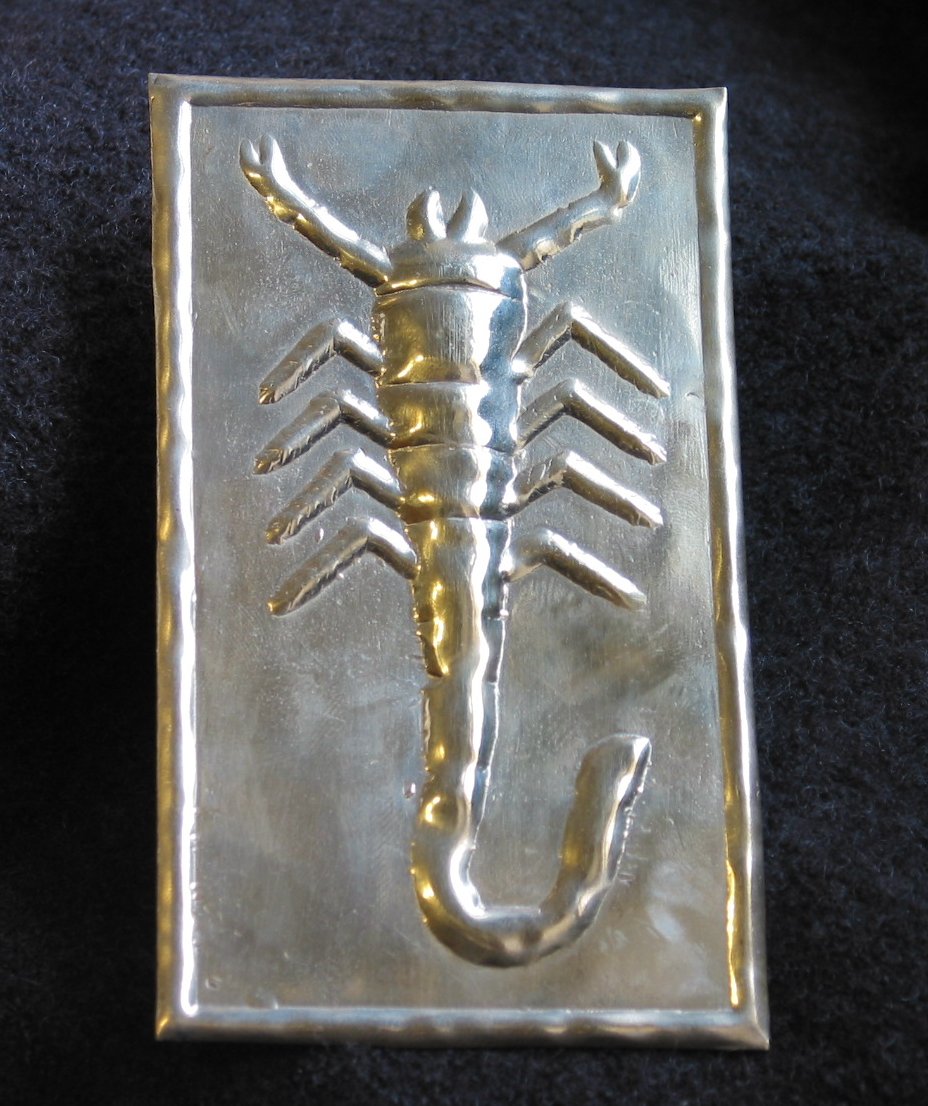 The Roman Hideout - Reviews - Deepeeka Praetorian Signa